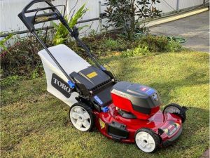 How Long Does It Take to Charge Toro Battery? - The Power Facts
